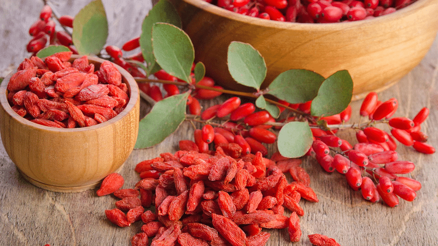 Acai and Goji Berries: What Do These Exotic Superfruits Taste Like and ...